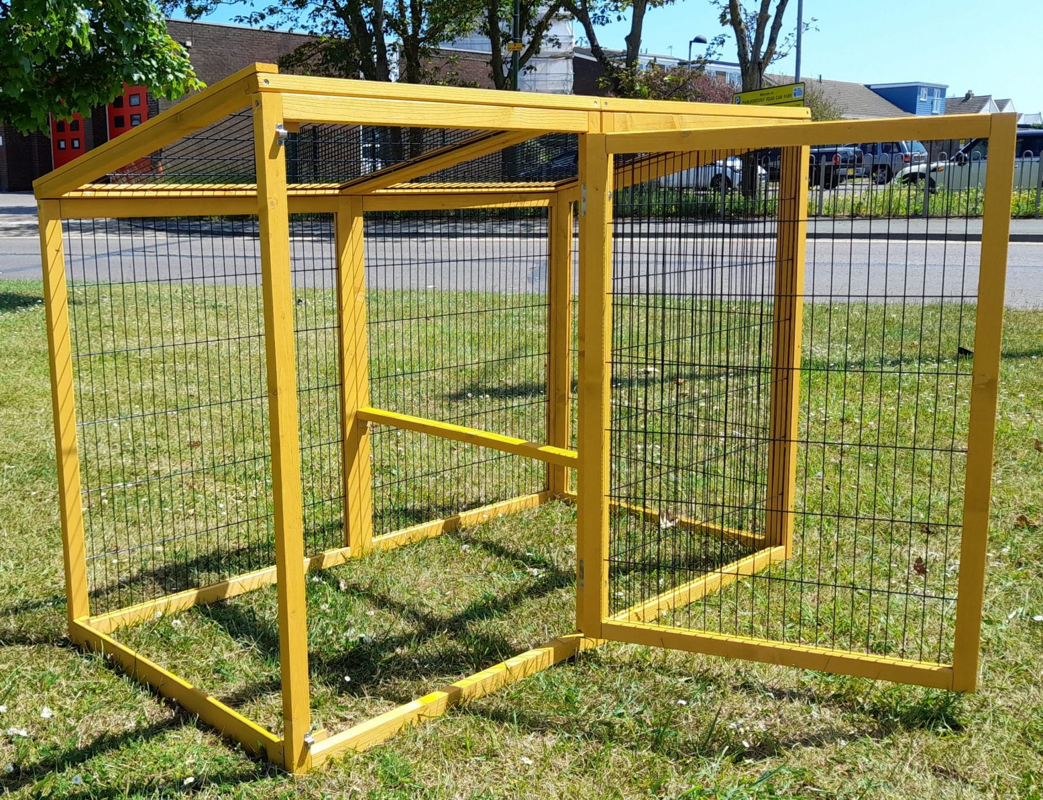 Chicken Runs & Walk-in Chicken Runs | Eggshell Online